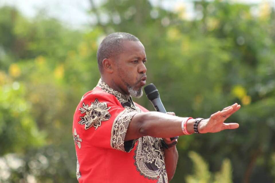 Chilima urges UTM supporters not to revenge DPP vandalism of billboards ...