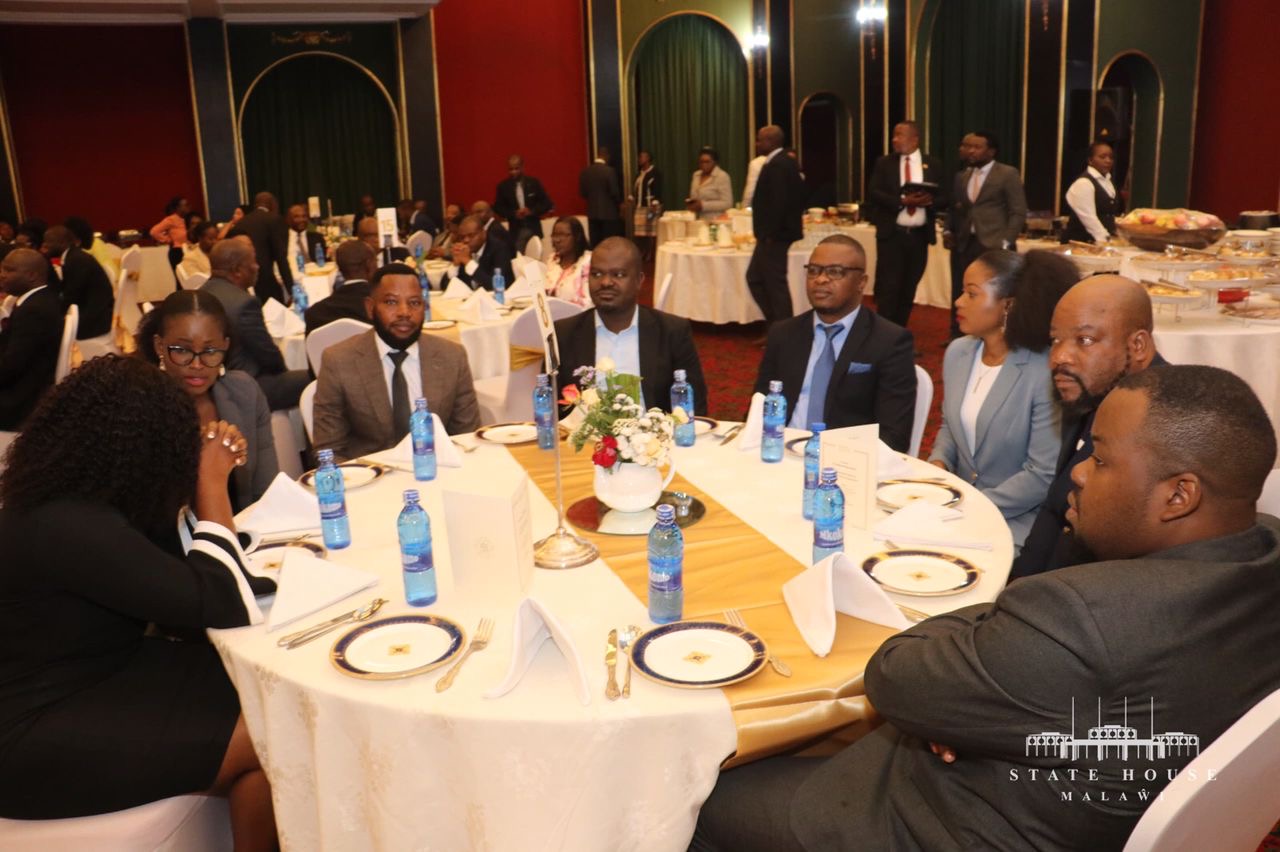 President Chakwera calls on journalists to tell the Malawi story ...