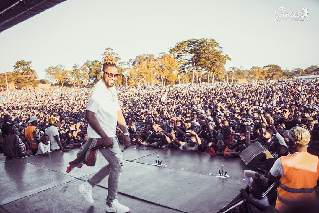 Tay Grin mesmerises Mzuzu with free show - Malawi Nyasa Times - News ...