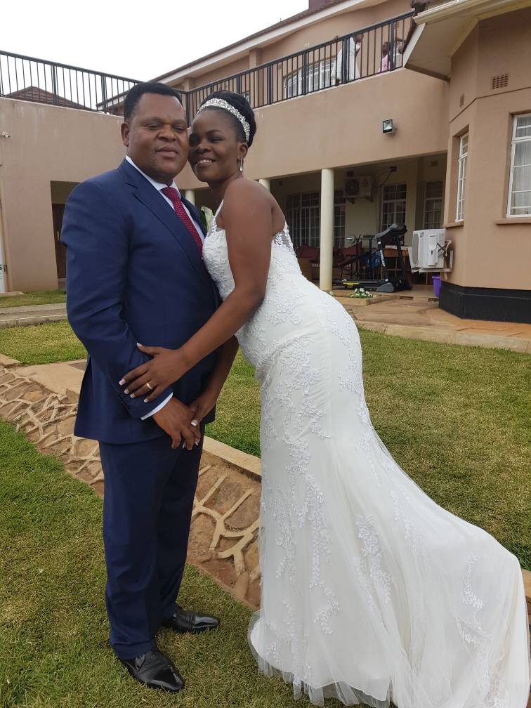 Pictorial: Mukhito ties knot in show of love at Catholic church ...
