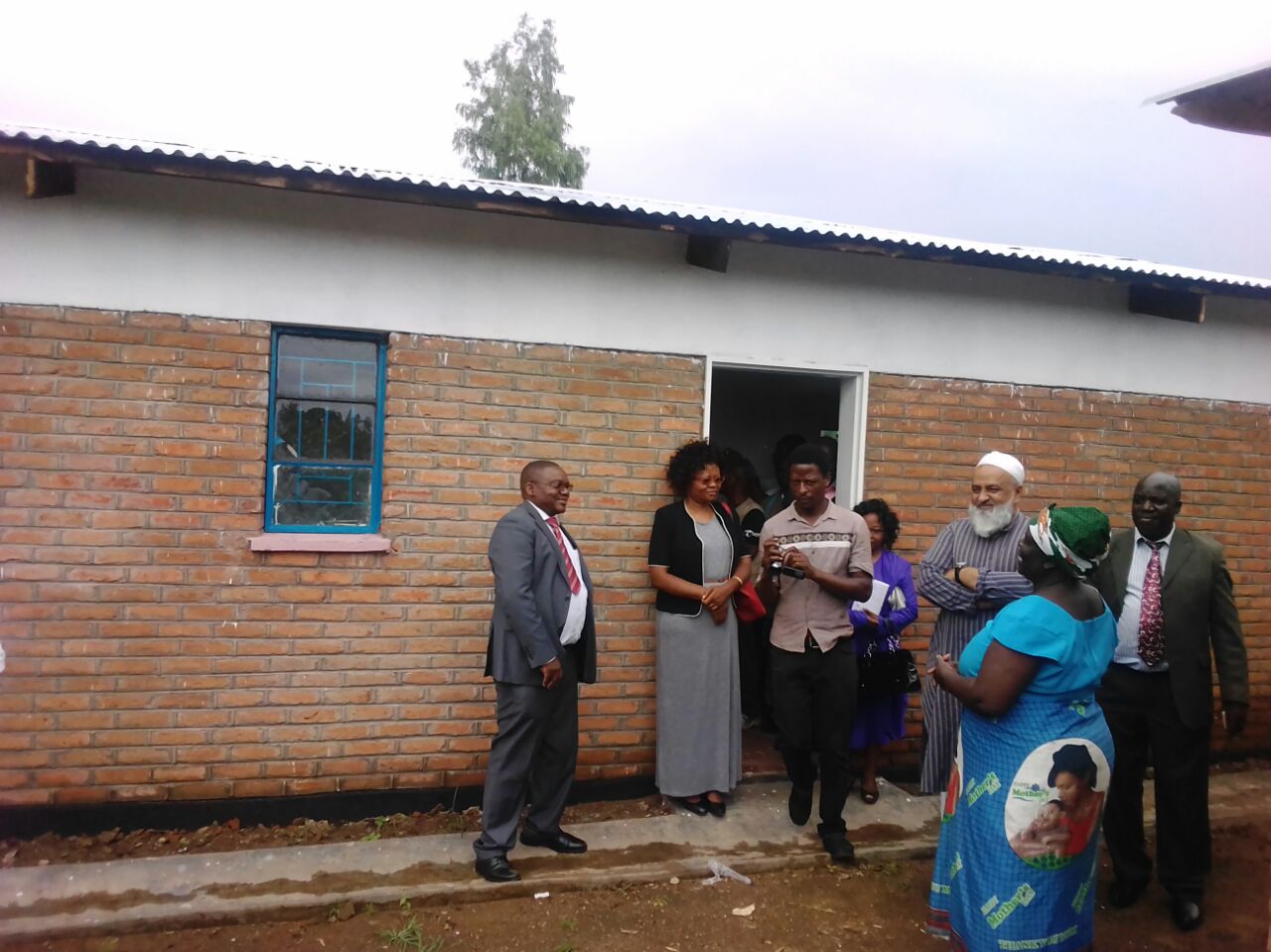 MP OG Issa bails out John Chilembwe’s relation: Build a house - Malawi ...