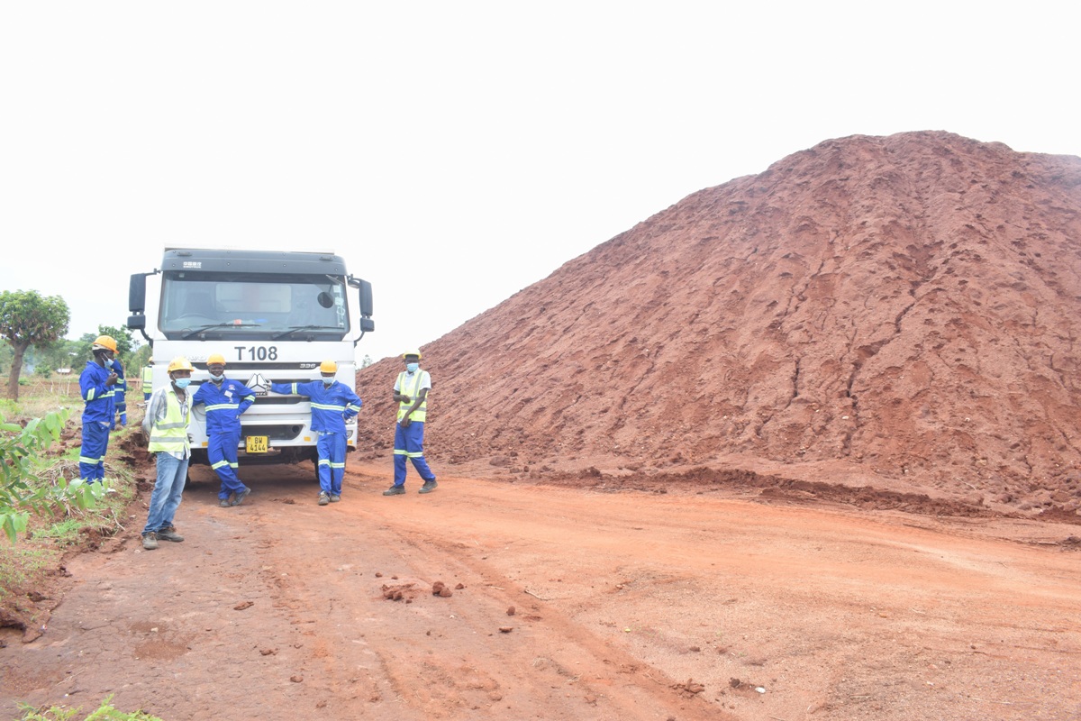 Chilima inspects Blantyre City By-pass Road project: Calls for timely ...