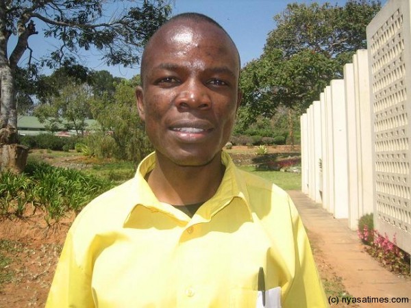 UDF Governor drums up support for Banda in Mzuzu 2014 elections ...