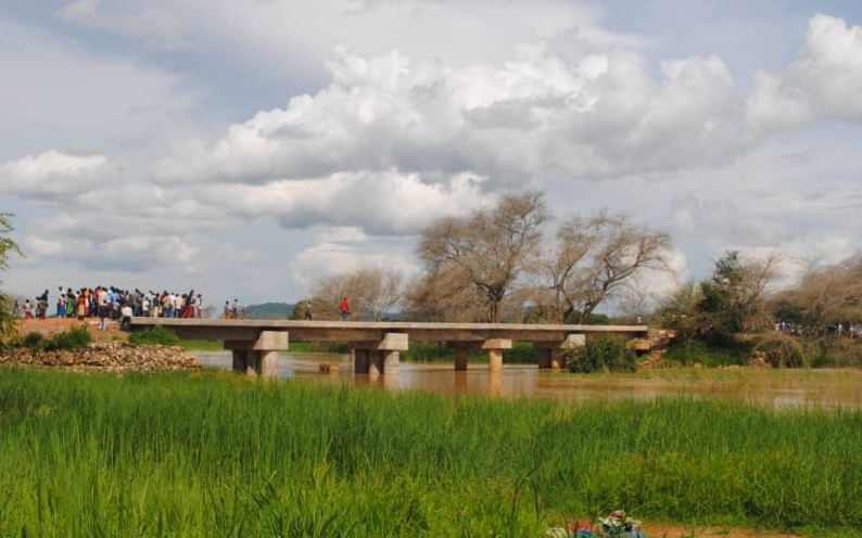 Minister Mhango opens Manoro Bridge: ‘DPP will continue to deliver on ...