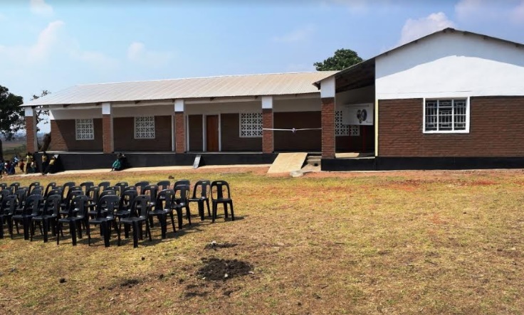 Limbe Leaf hands over K23 million CBCC to Dowa community - Malawi Nyasa ...