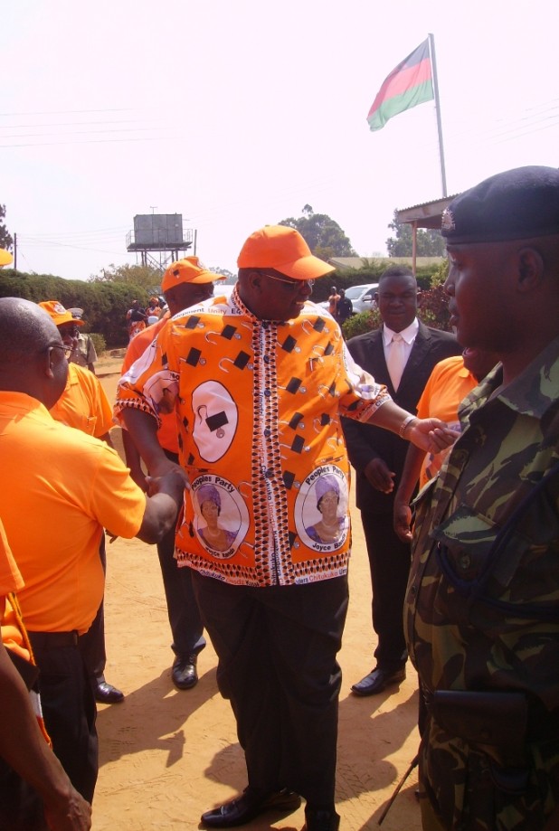 PP civil war: Msonda ‘detained’ as Khumbo ‘thugs’ disrupt meeting ...